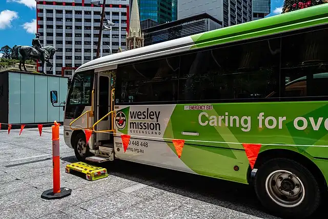 how to drive a rosa bus